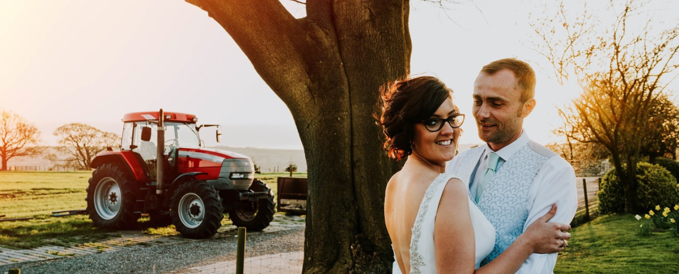 Farm Wedding Décor: Inspiring Ideas for a Picture-Perfect Celebration ...